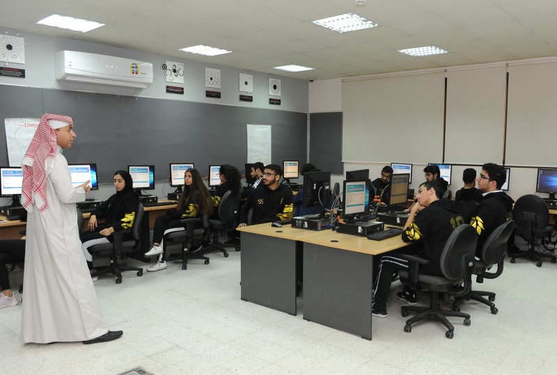 Bahrain Polytechnic Conducts Career Voyage Test to Community - Bahrain ...